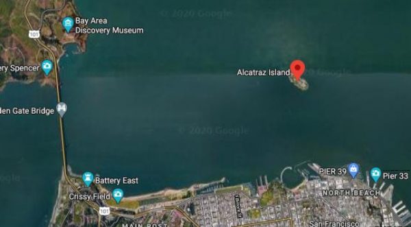 Prisão de Alcatraz: relatos de uma visita à ilha icônica Prisão de Alcatraz: relatos de uma visita à ilha icônica
