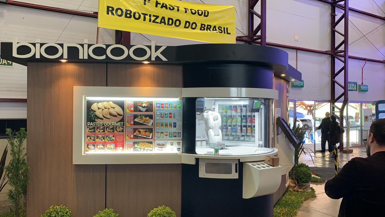 Rede de fast food totalmente robotizada chega a São Paulo | Engenharia 360