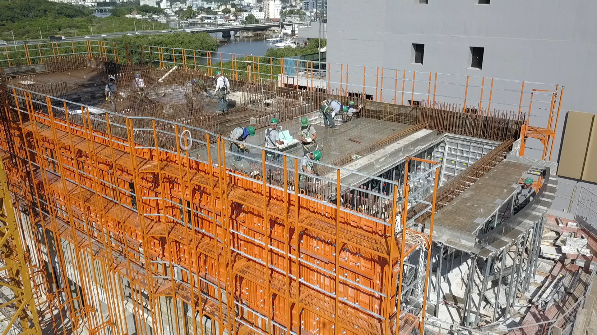 Saiba o que são as Gang Forms [ e por que usar na construção civil]