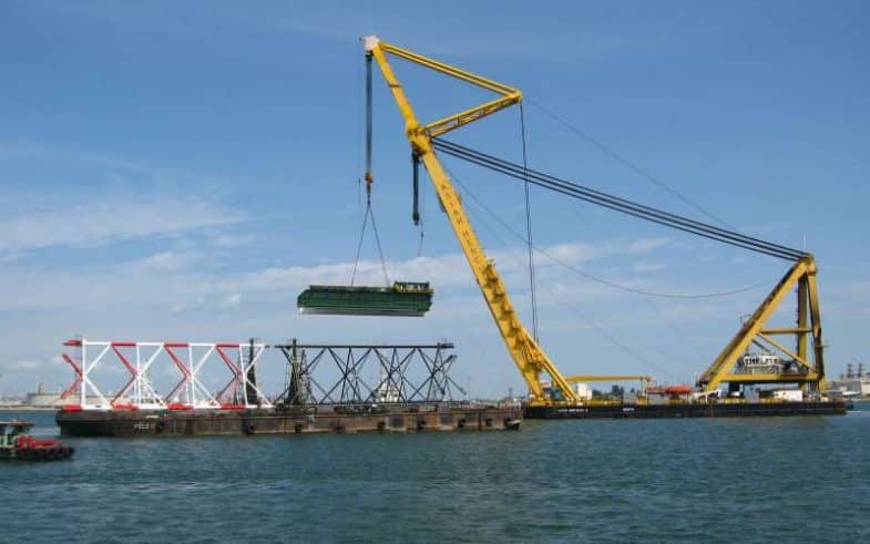 Learn about the 8 largest cranes in the world in operation