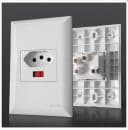 Identifique a Tensão da Tomada: 127V ou 220V