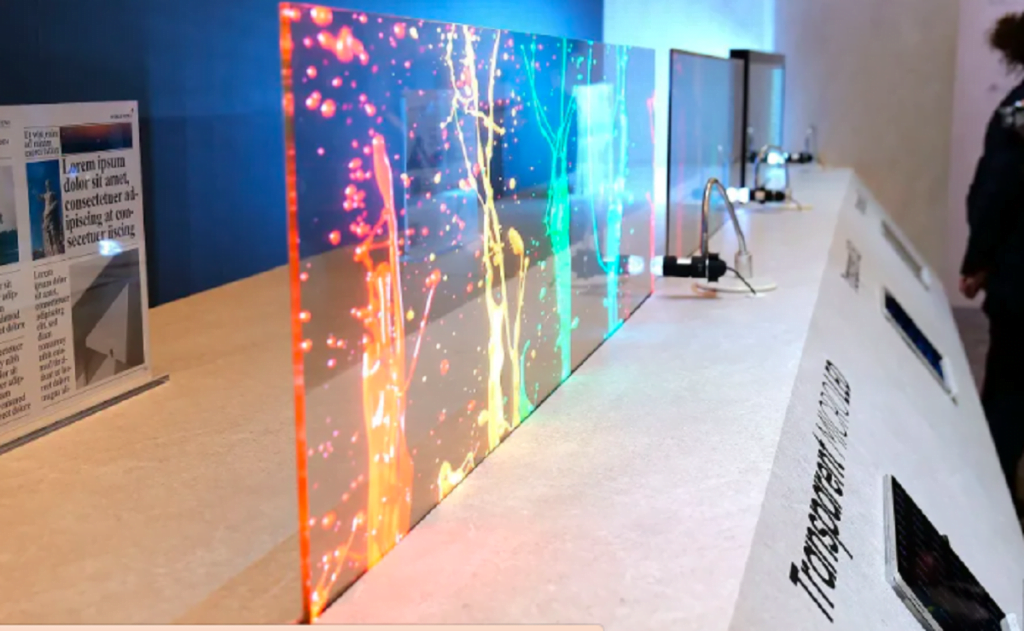 LG e Samsung apresentam TVs transparentes na CES 2024