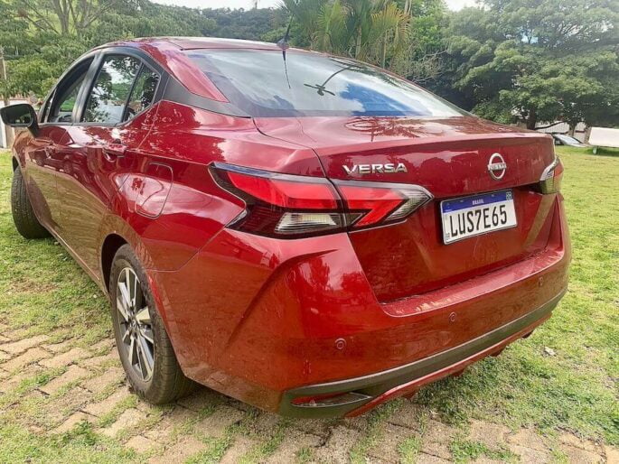 Nissan Versa 2024: O sedan ideal para o seu dia-a-dia