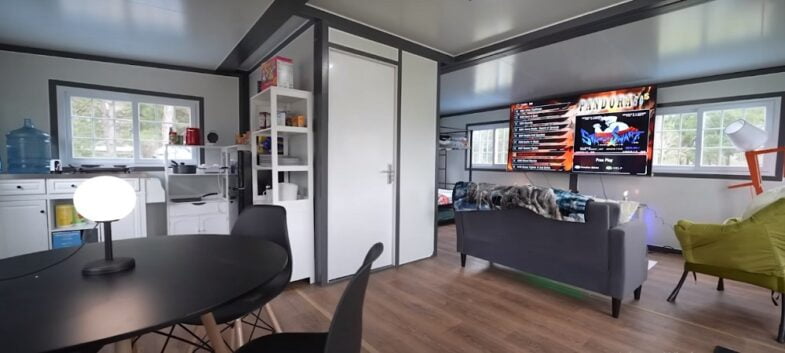 Youtuber compra casa na Amazon e revela experiência