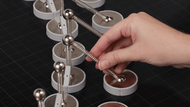 Kit Estrutural Mola 4 para Engenheiros e Curiosos